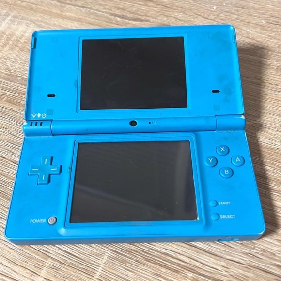 Nintendo | Video Games & Consoles | Nintendo Dsi Console Light Blue ...